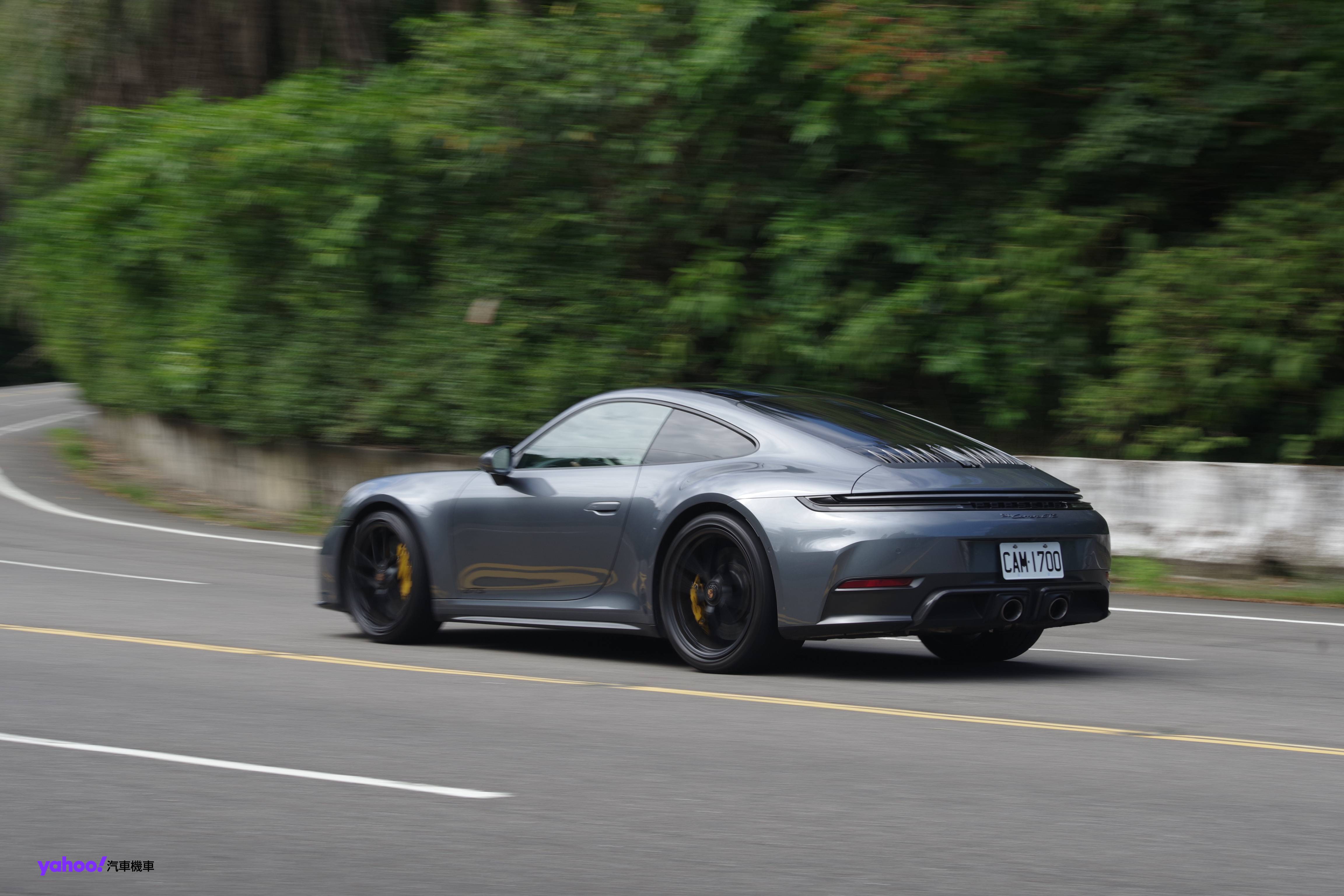 保時捷總是新的好 Porsche 911 Carrera GTS（992.2）試駕 - Yahoo汽車機車